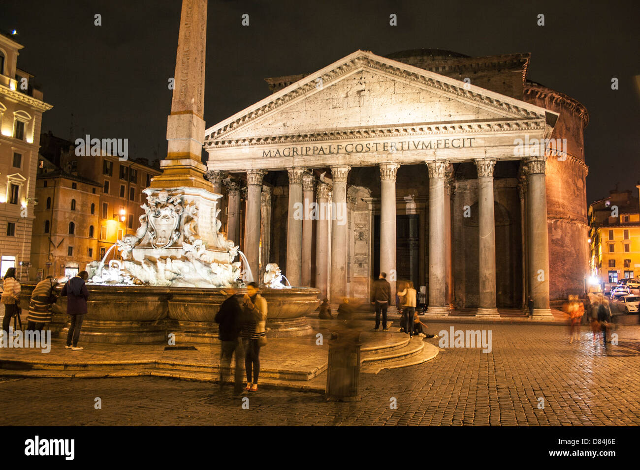 Pantheon on roman piazza hi-res stock photography and images - Alamy