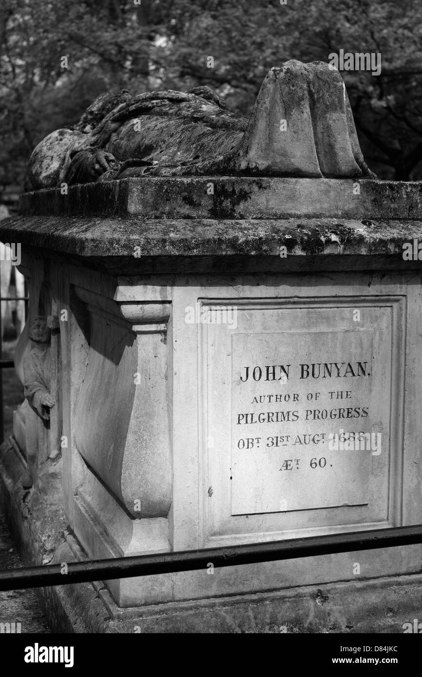 John bunyan grave hi-res stock photography and images - Alamy