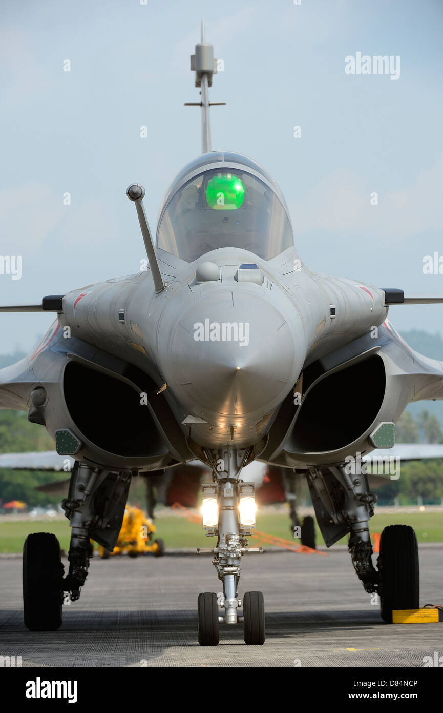 Rafale fighter jets hi-res stock photography and images - Alamy