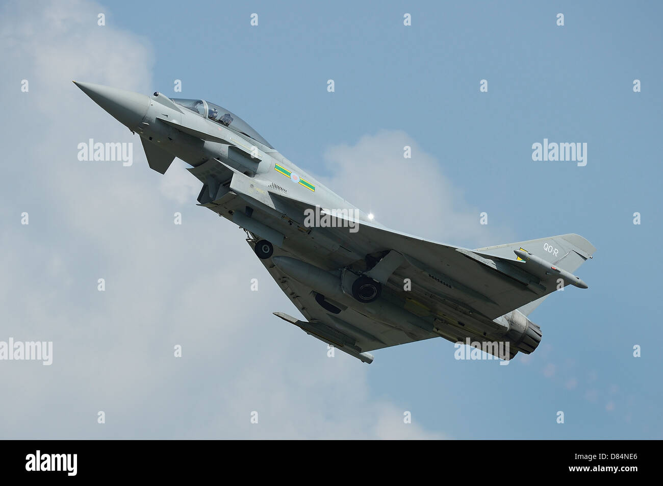 Side view eurofighter typhoon in flight hi-res stock photography and ...
