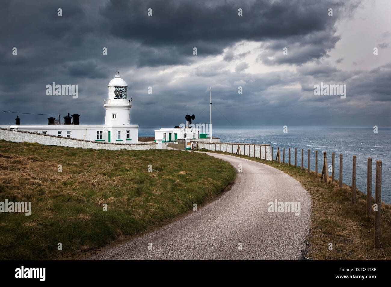 Pendeen lighthouse storm hi-res stock photography and images - Alamy
