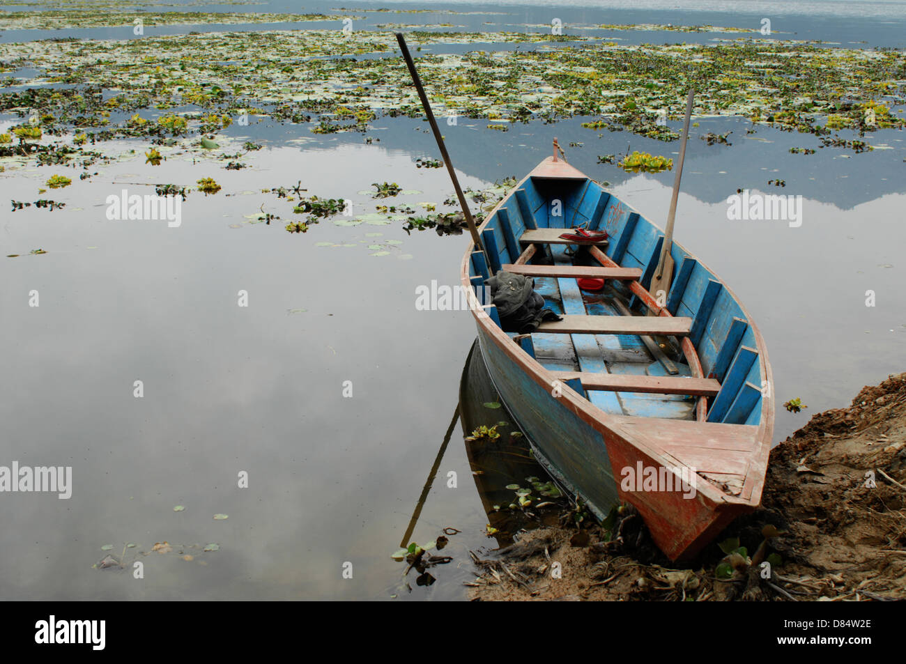 wooden boat on Fewa Tal in Nepal Phokara Stock Photo - Alamy