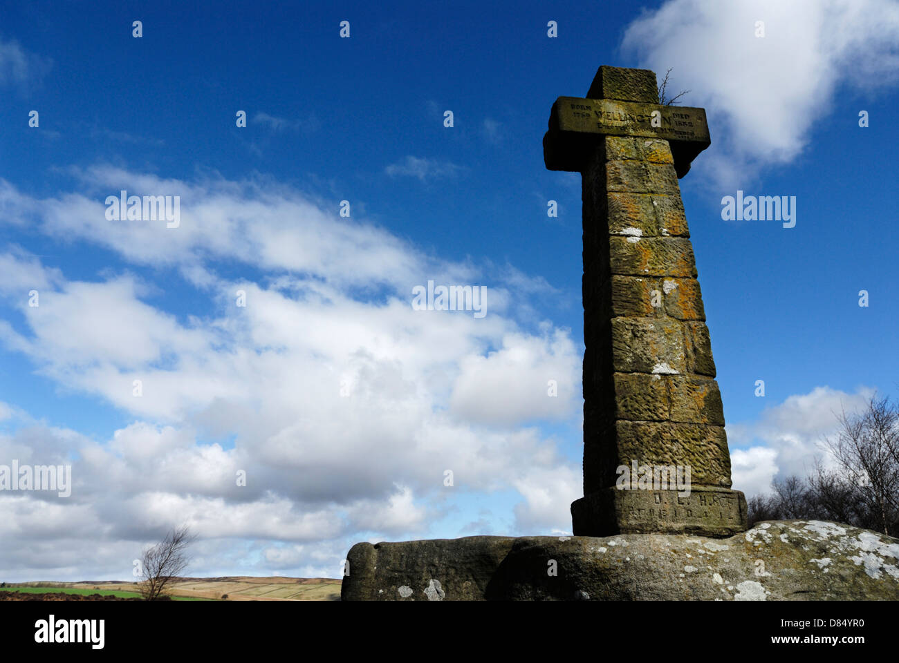 Stone cross dedicated to the Duke of Wellington, Baslow Edge, The Peak ...
