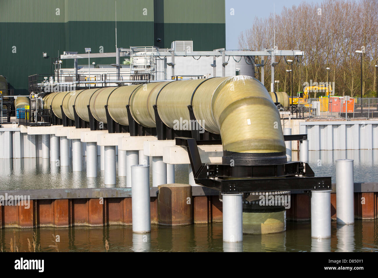 The Diemon combined heat and power plant that produces electricity and ...