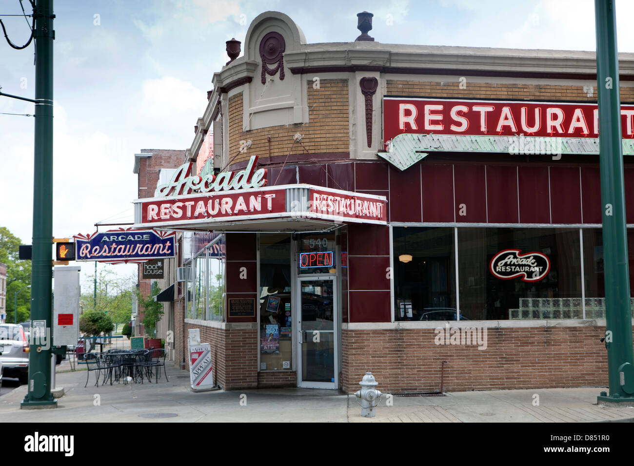 A view of the Arcade Restaurant in Memphis, Tennessee Stock Photo - Alamy