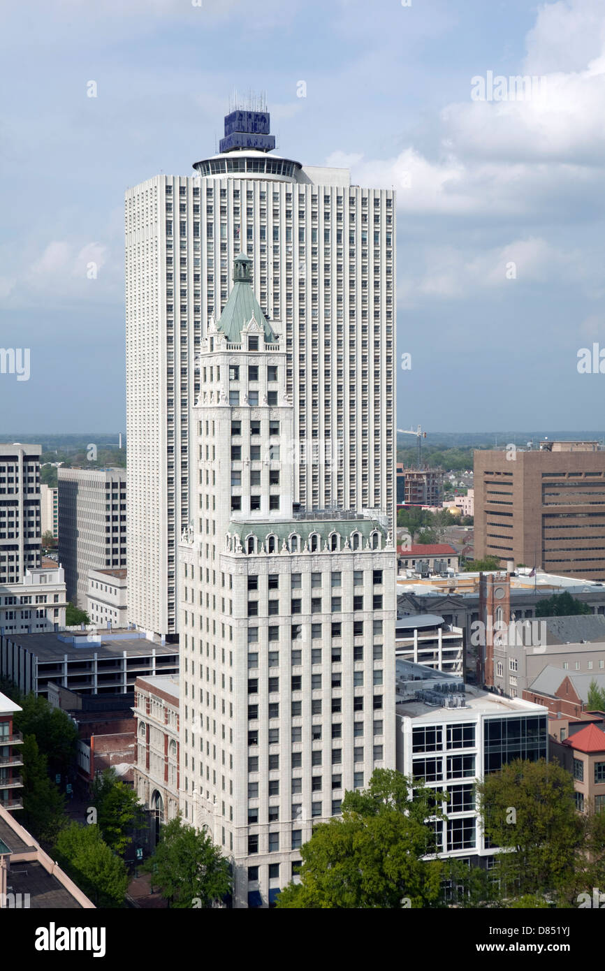 A view of the Columbian Mutual Tower in downtown Memphis, Tennessee ...