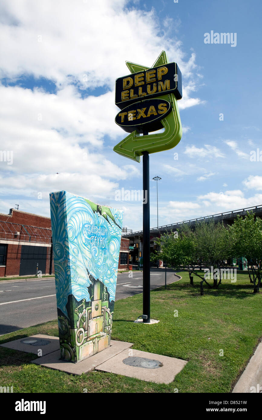 A view of a sign in Deep Ellum in Dallas, Texas Stock Photo - Alamy