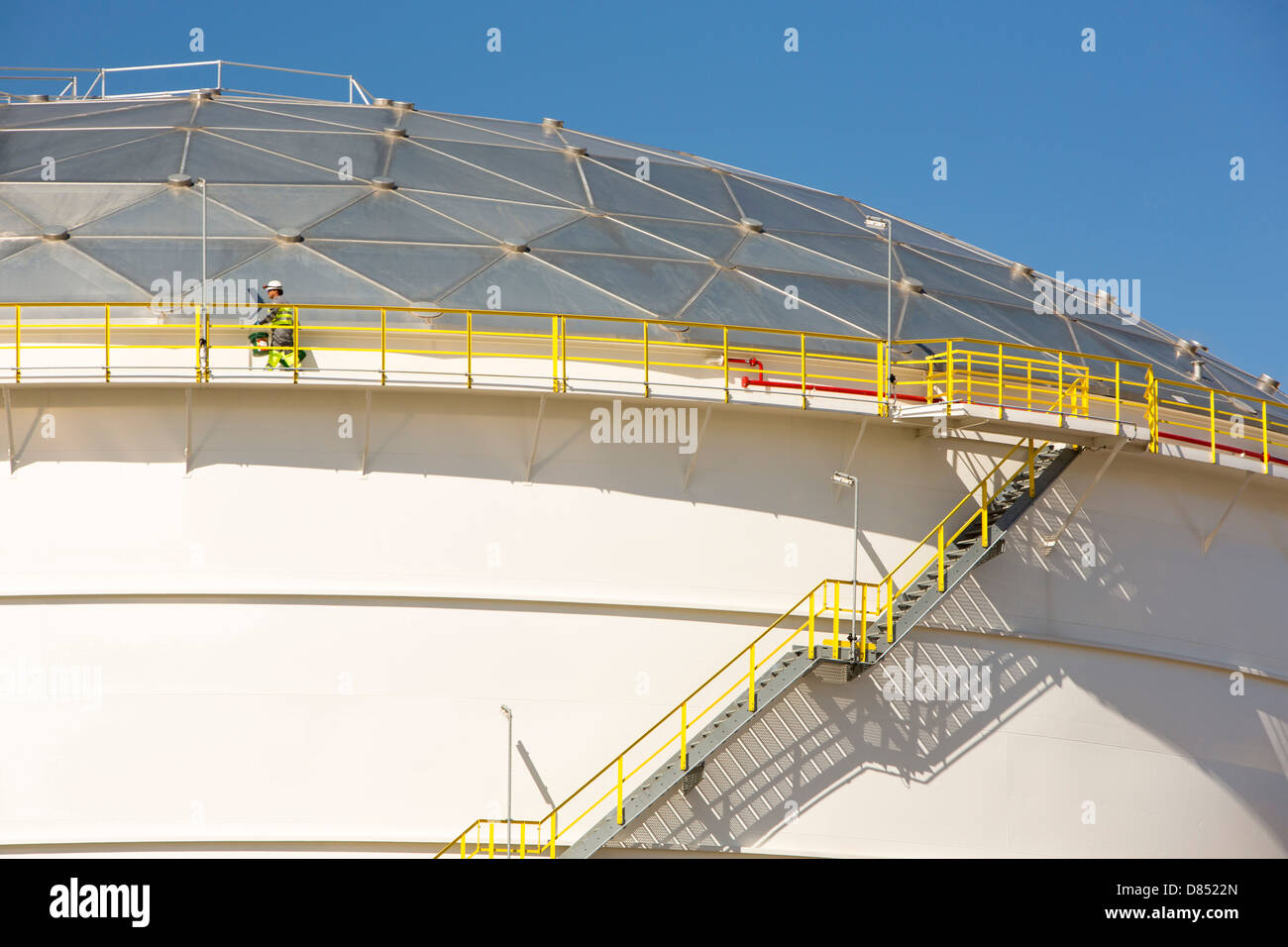 Oil storage terminal hi-res stock photography and images - Alamy