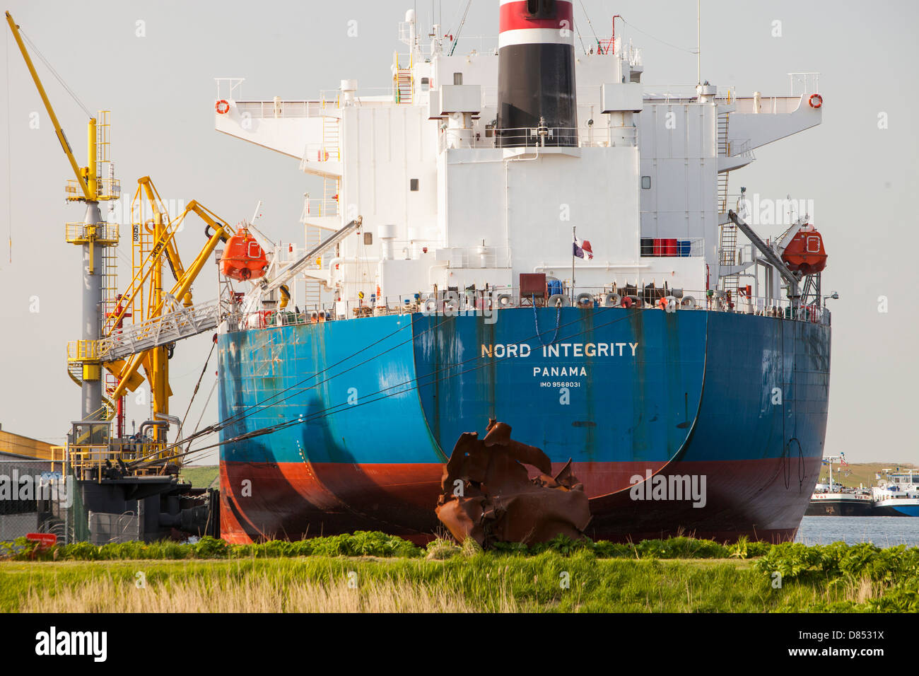 Docks Unloading High Resolution Stock Photography and Images - Alamy
