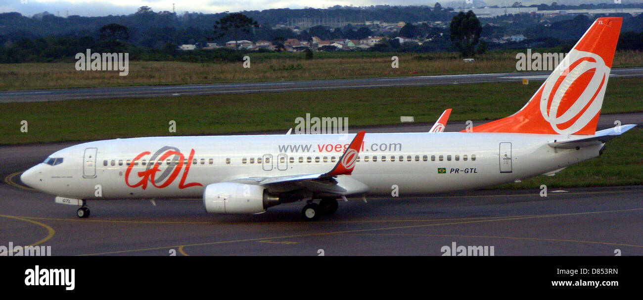 A side view of a Gol Linhas Aéreas Boeing 737-800, one of the most ...
