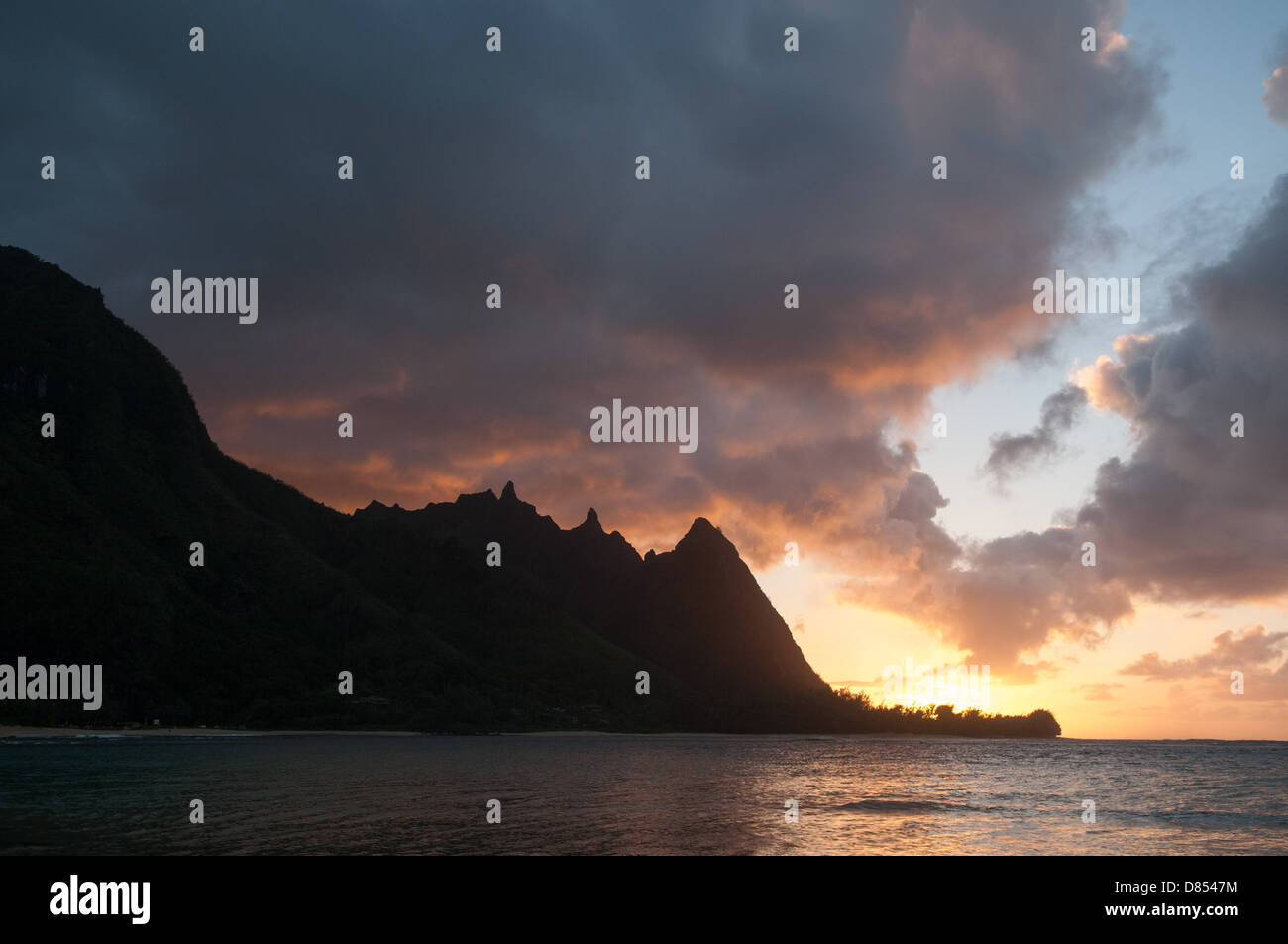 Haena Beach, aka "Tunnels Beach", Kauai, Hawaii Stock Photo - Alamy