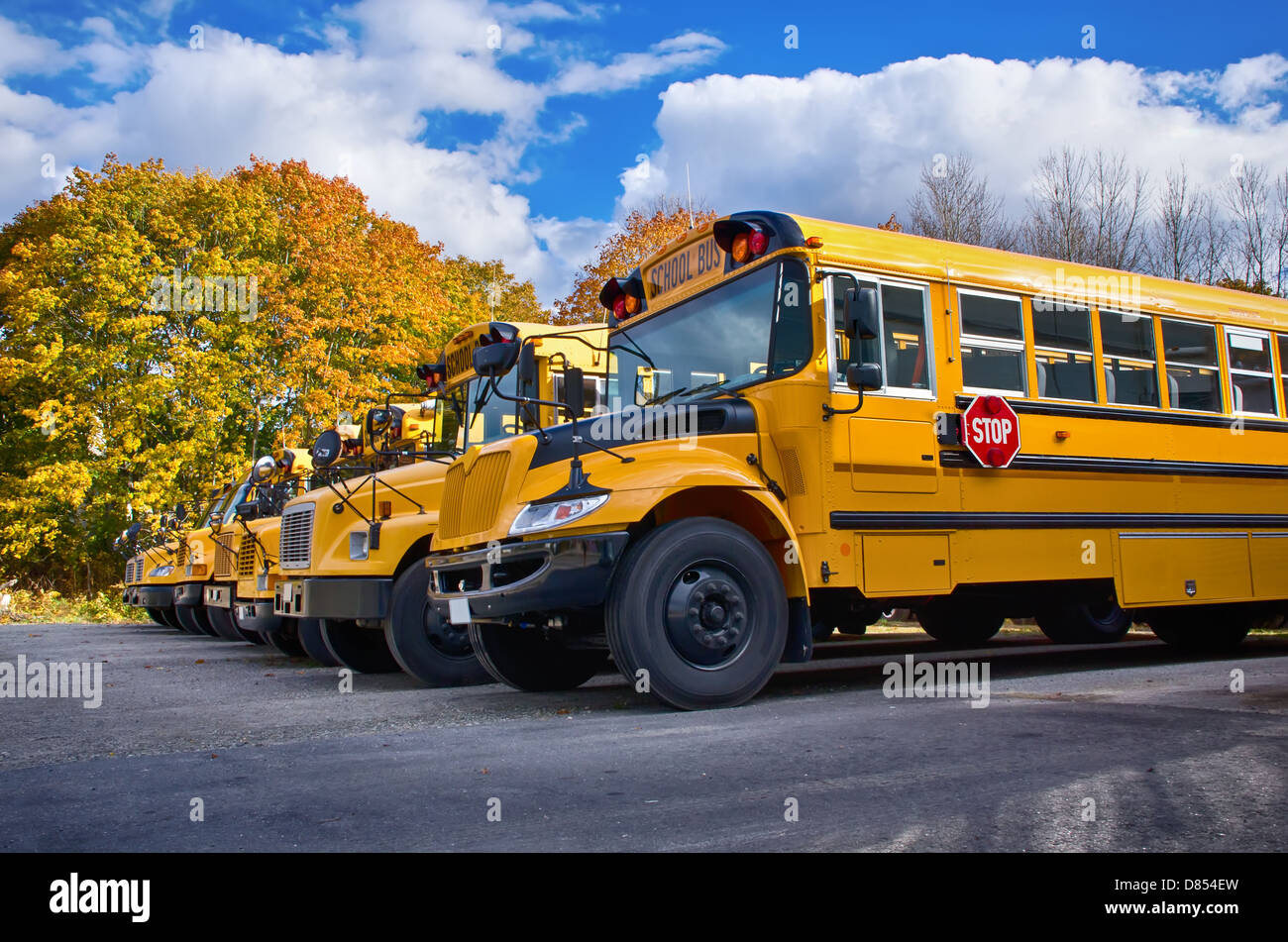 School bus yellow hi-res stock photography and images - Alamy