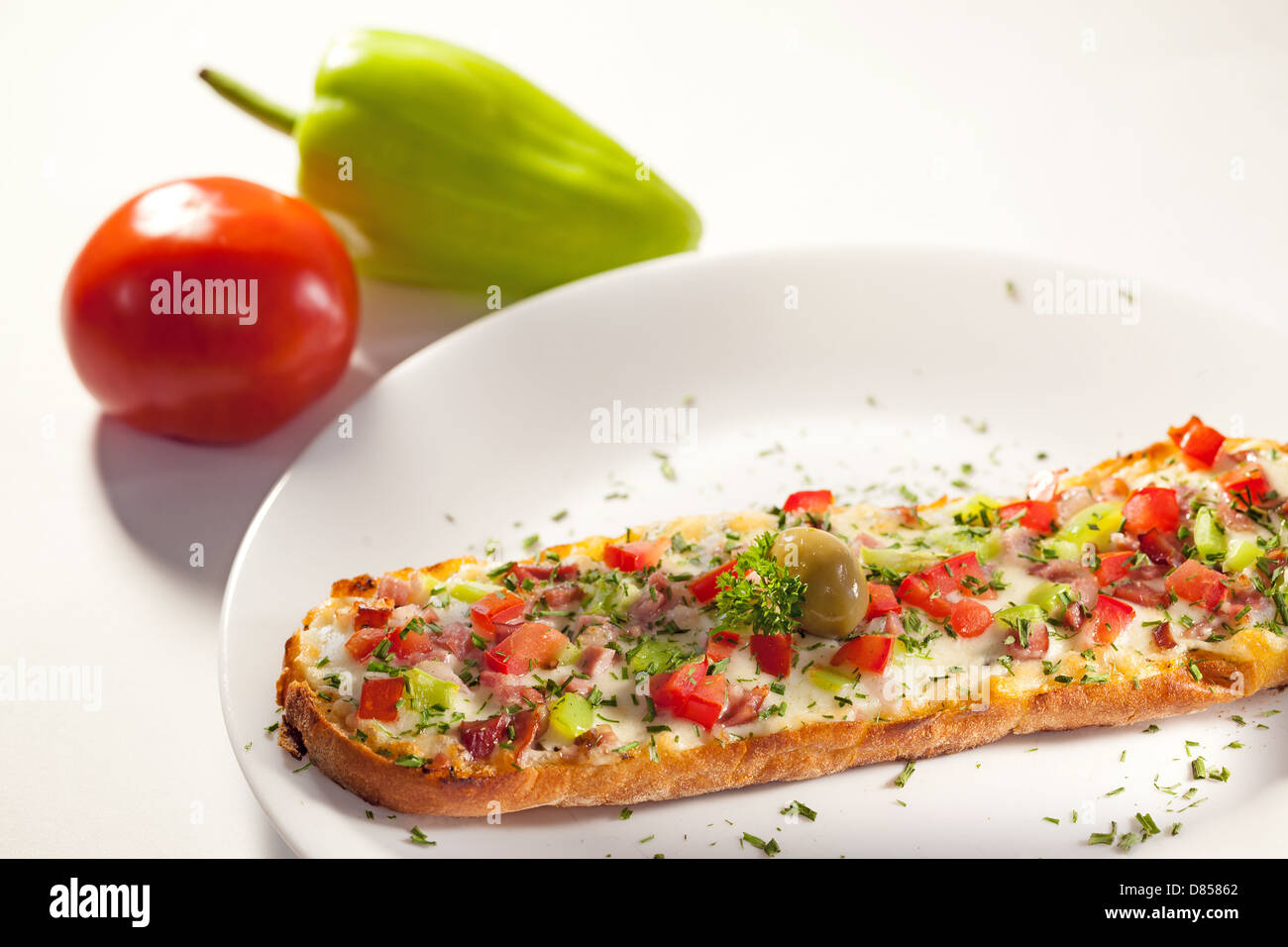 Small portion of vegetables on bun Stock Photo - Alamy