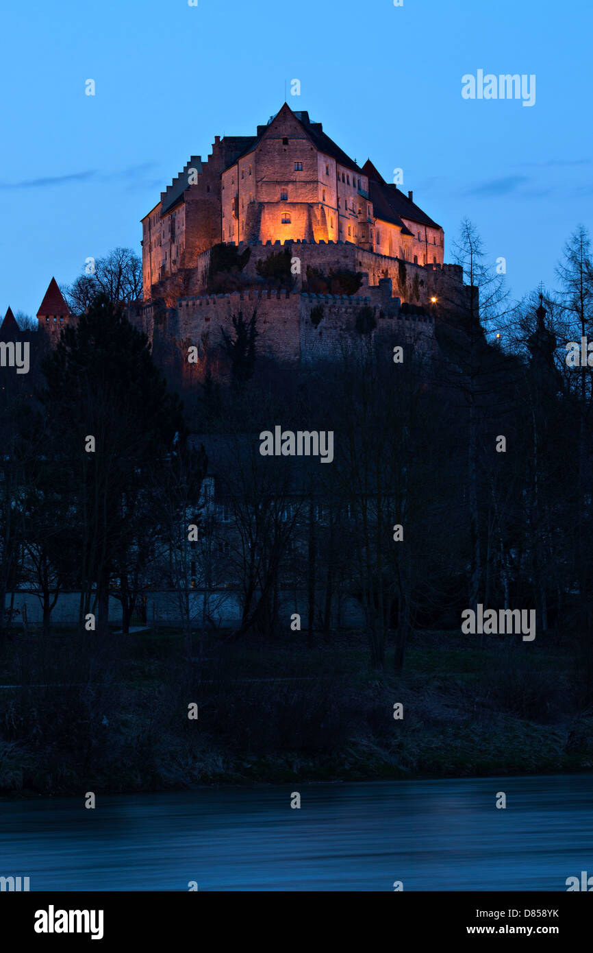 Burghausen castle bavaria night hi-res stock photography and images - Alamy