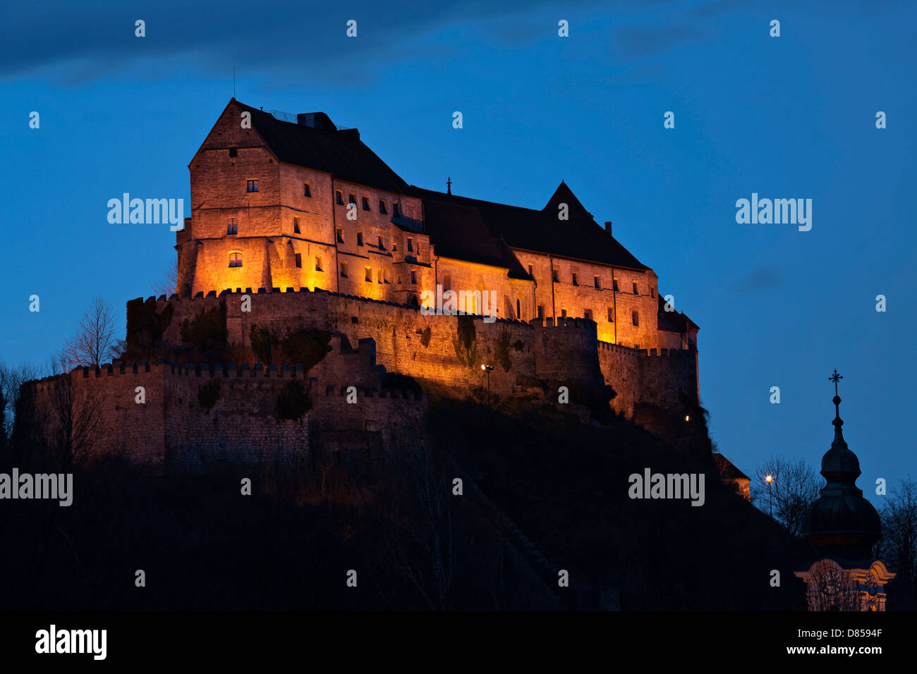 Burghausen castle bavaria night hi-res stock photography and images - Alamy