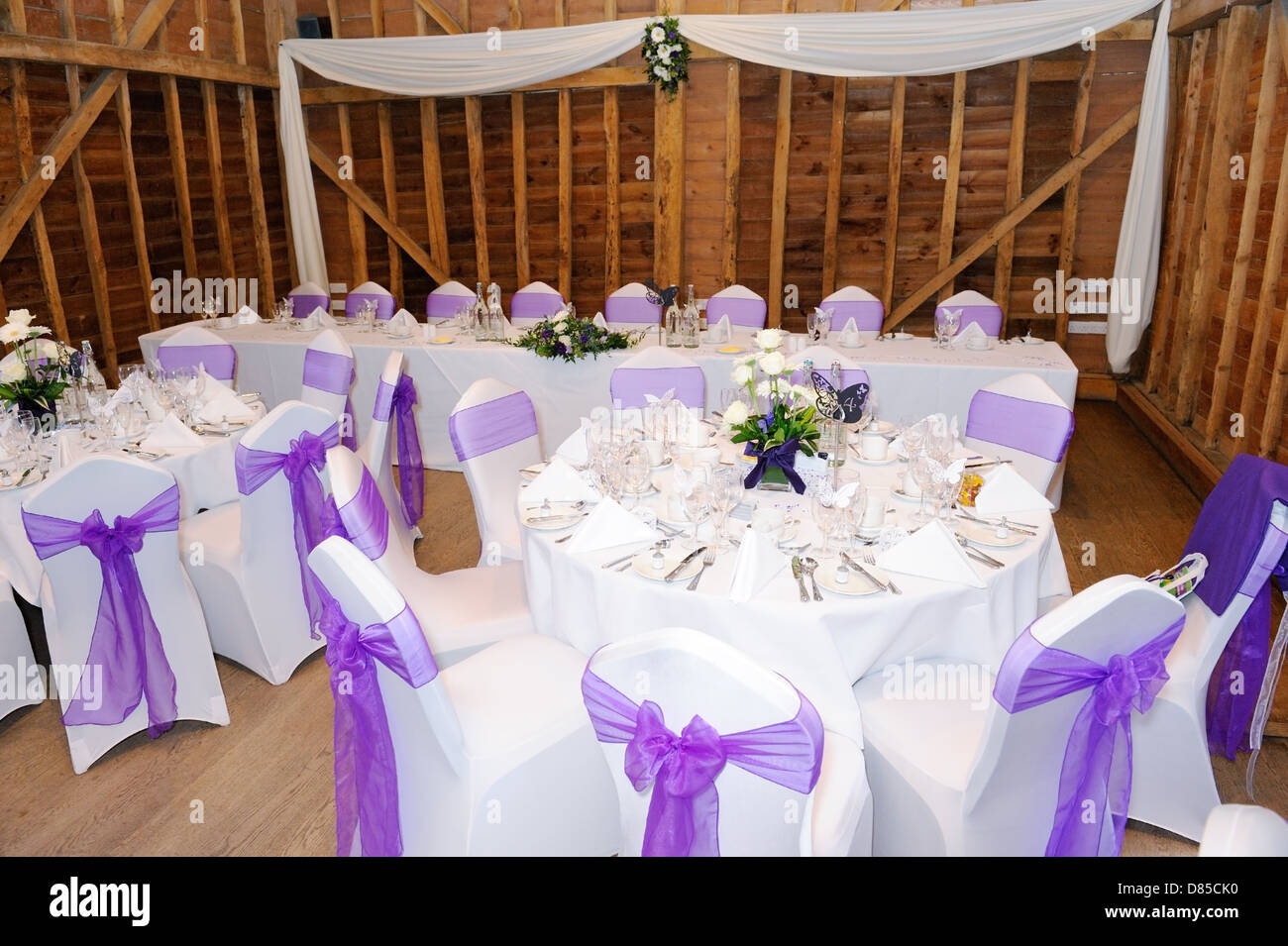 Purple and white wedding 60 photos - Astyledwedding.com