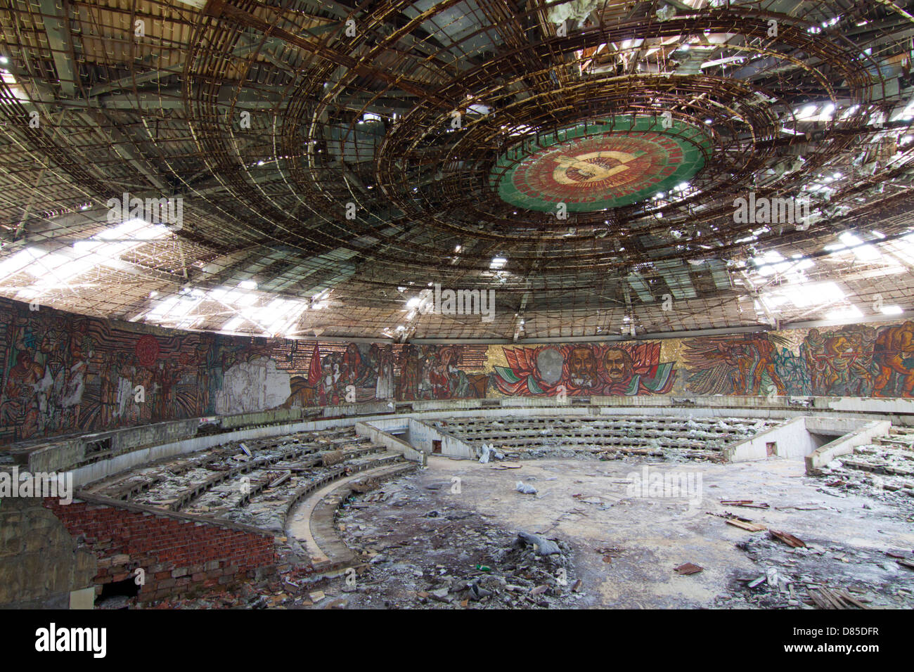 Buzludzha monument hi-res stock photography and images - Alamy