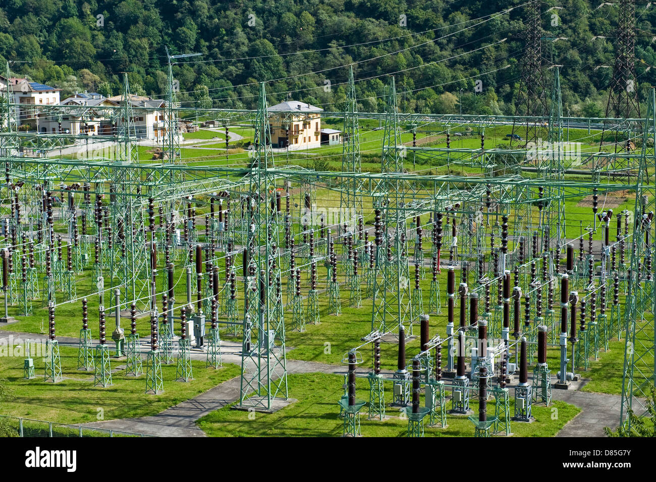 High conductors hi-res stock photography and images - Alamy