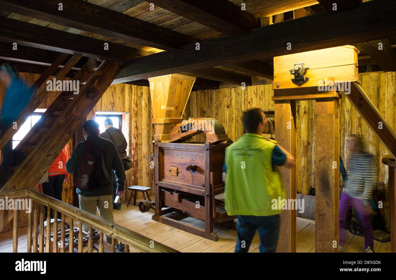 Numerous people visit the Krabat Mill during German Mill Day in ...