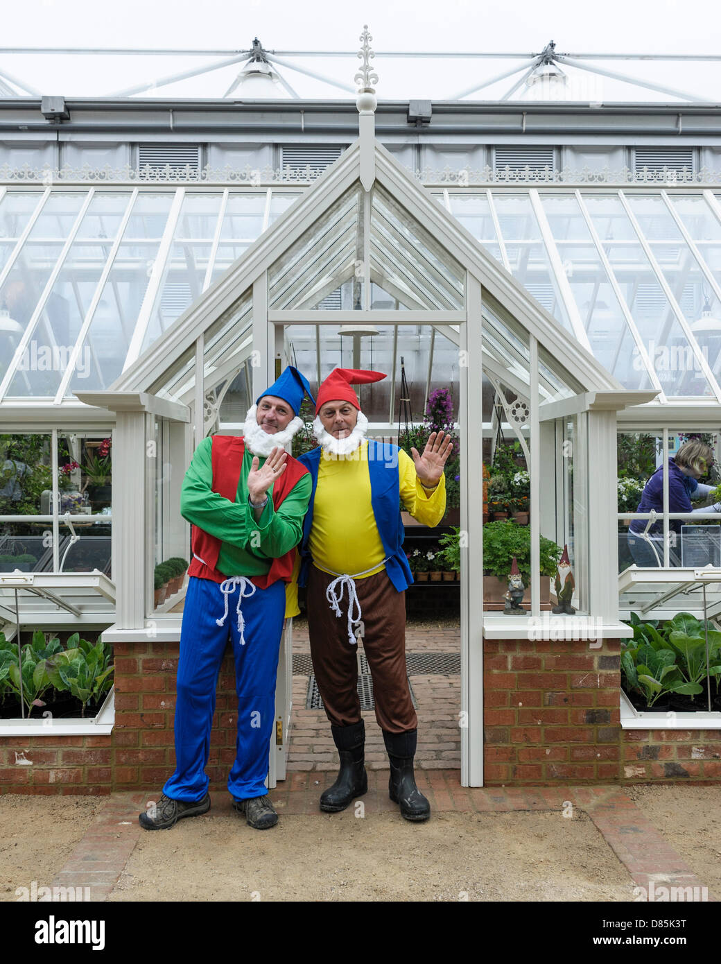 Chelsea flower show 2013 gnome hi-res stock photography and images - Alamy