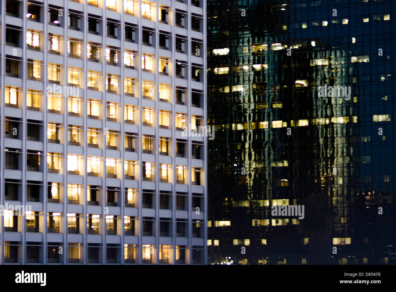 Skyscraper background hi-res stock photography and images - Alamy