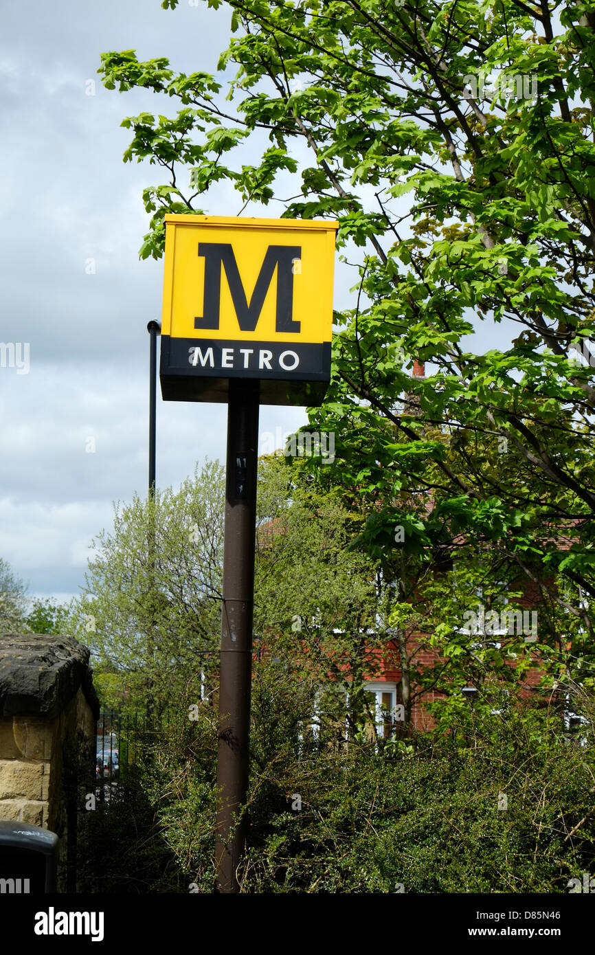 Metro Transport System Sign Stock Photo - Alamy