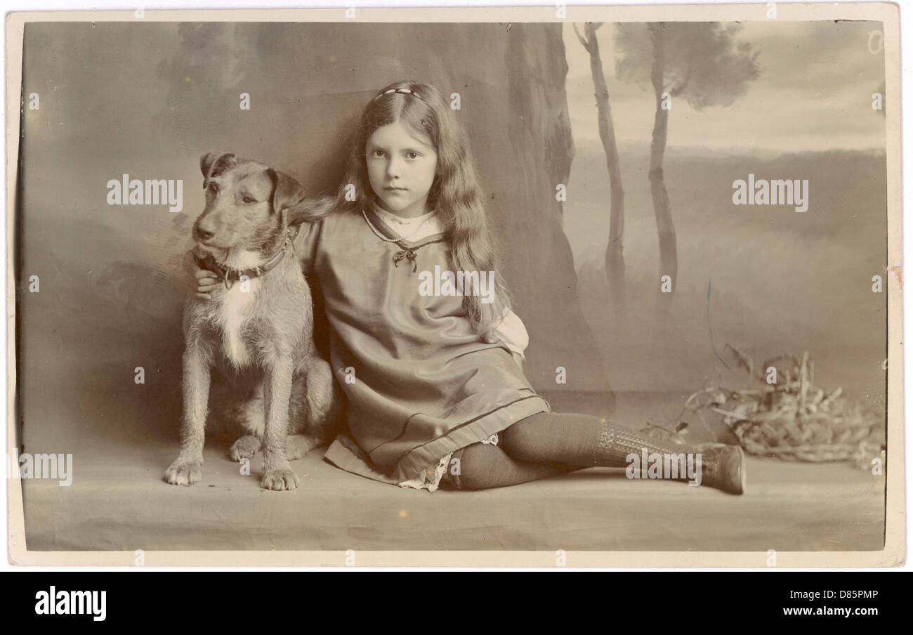 Apprehensively hi-res stock photography and images - Alamy