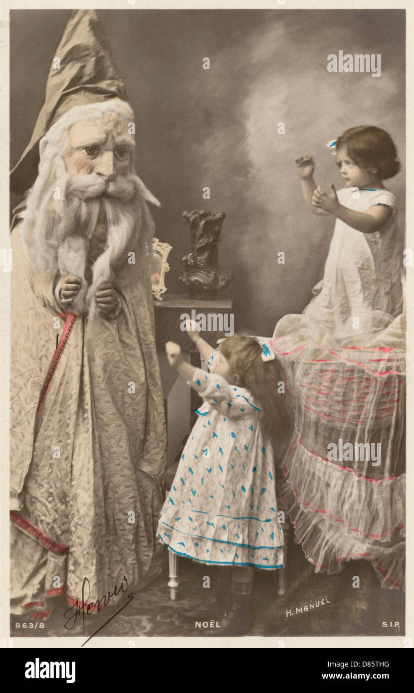 Father Christmas delivering Xmas presents Stock Photo - Alamy