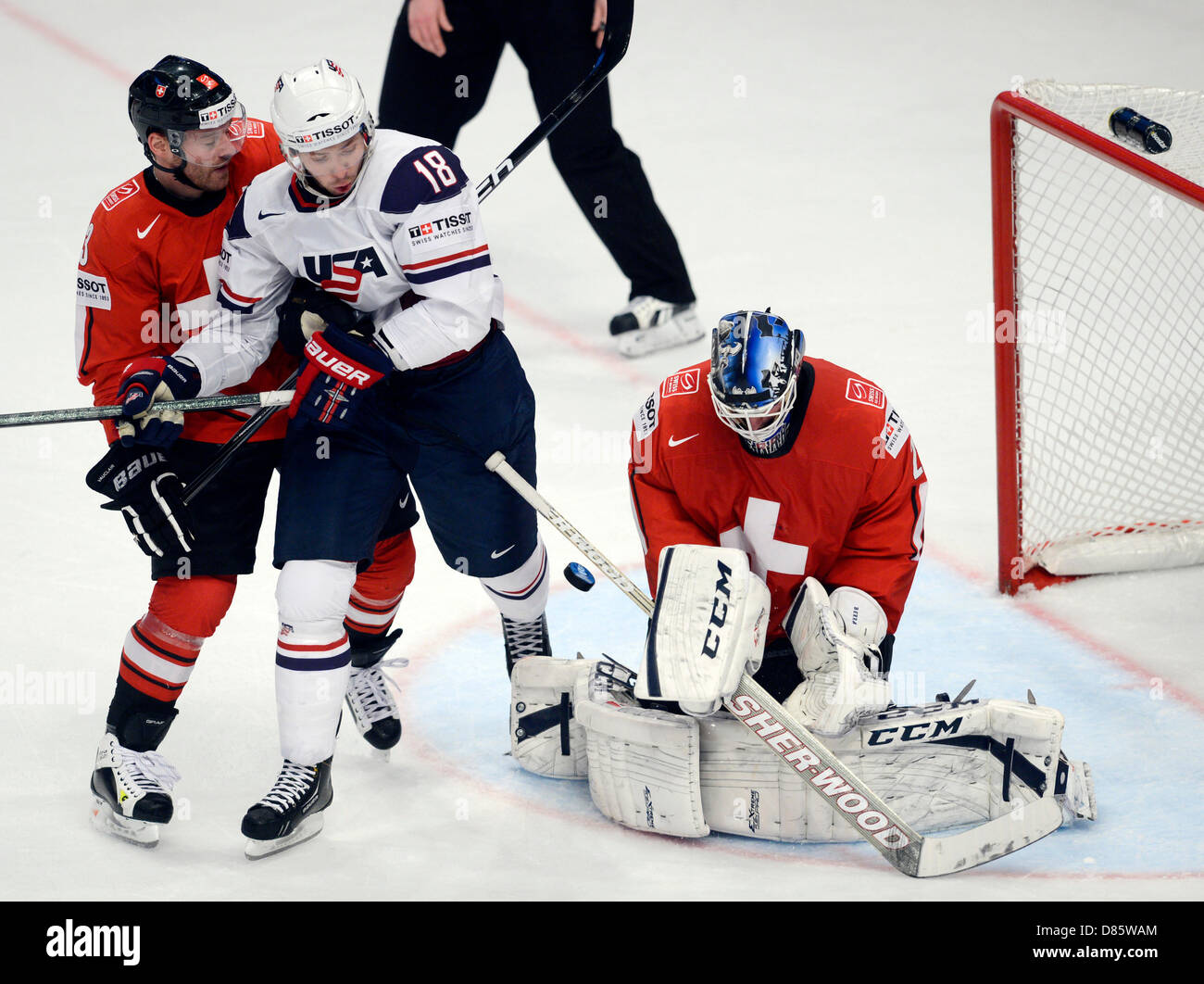 David moss hi-res stock photography and images - Alamy