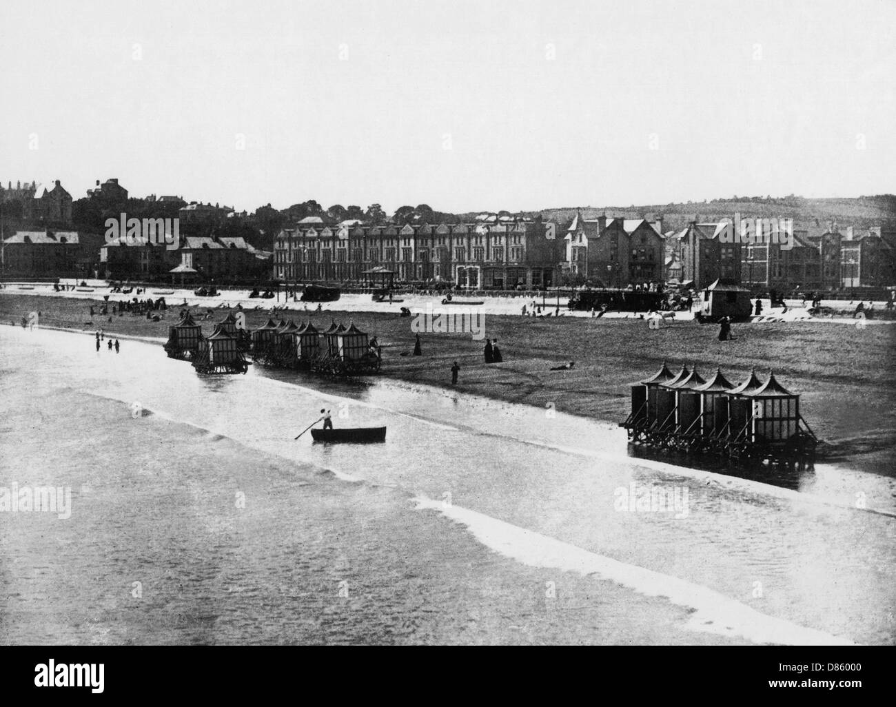 Paignton seafront hi-res stock photography and images - Alamy