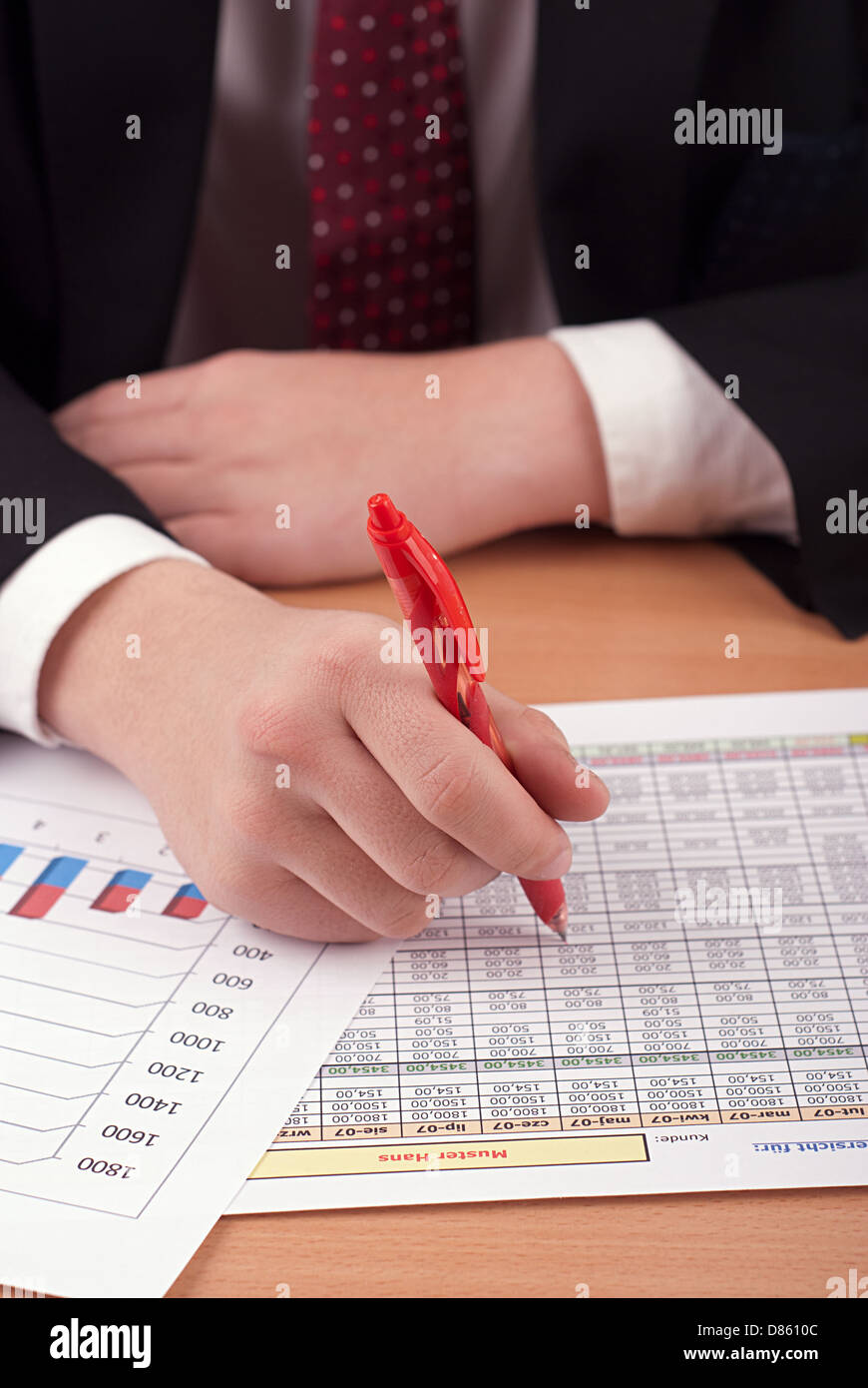 Calculate documents hi-res stock photography and images - Alamy