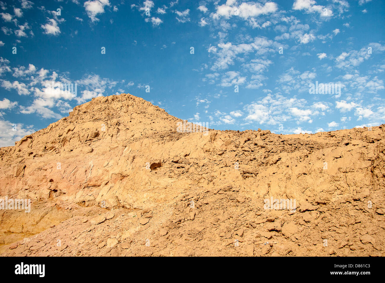 Sand dunes and rocks, Sahara Desert Stock Photo - Alamy
