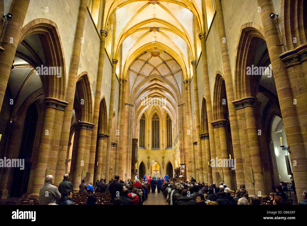 Interior church saint martin hi-res stock photography and images - Alamy