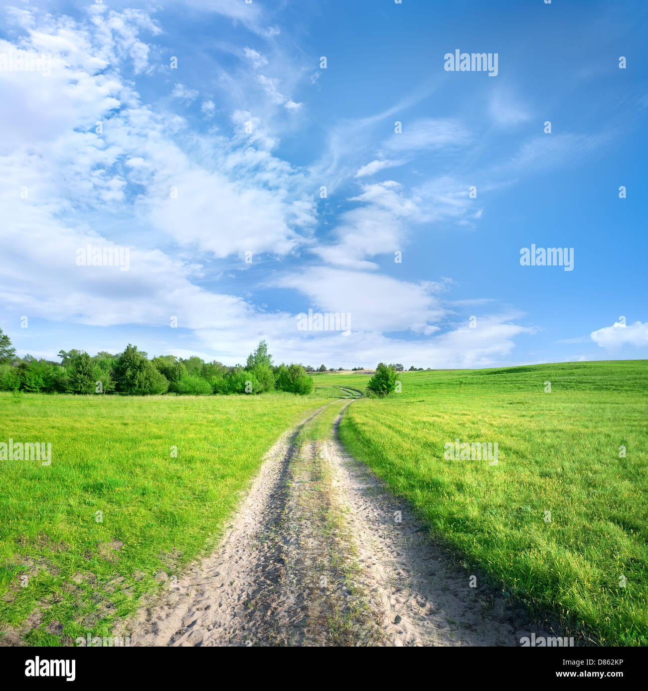 Landscape country field green hi-res stock photography and images - Alamy
