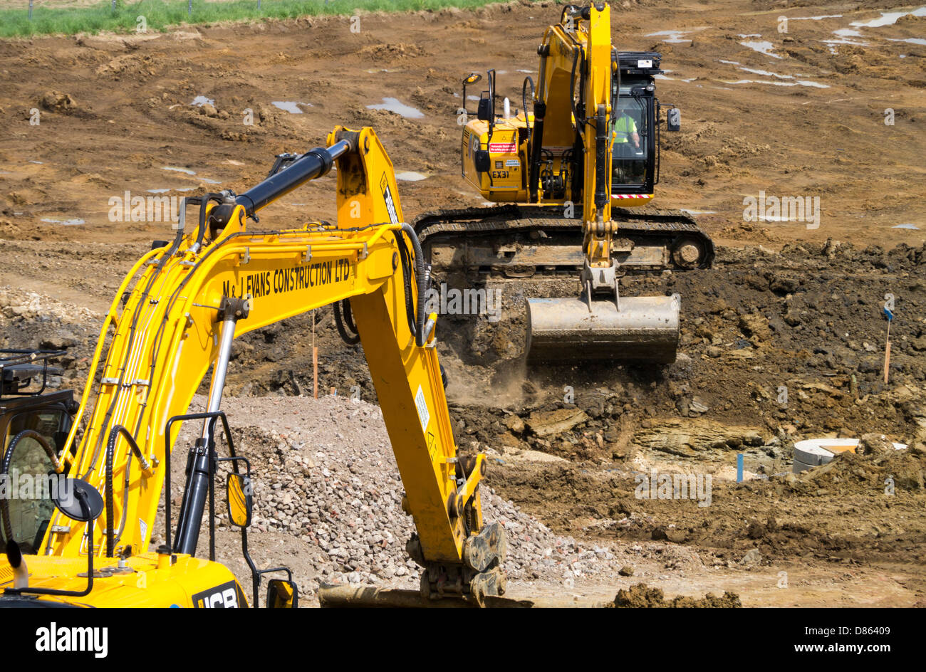 Heavy earth moving machinery hi-res stock photography and images - Alamy