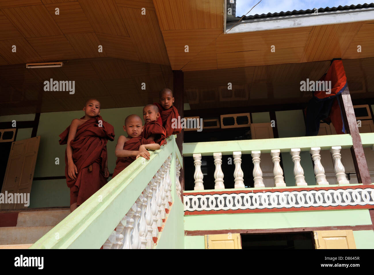 Burma monks hi-res stock photography and images - Alamy