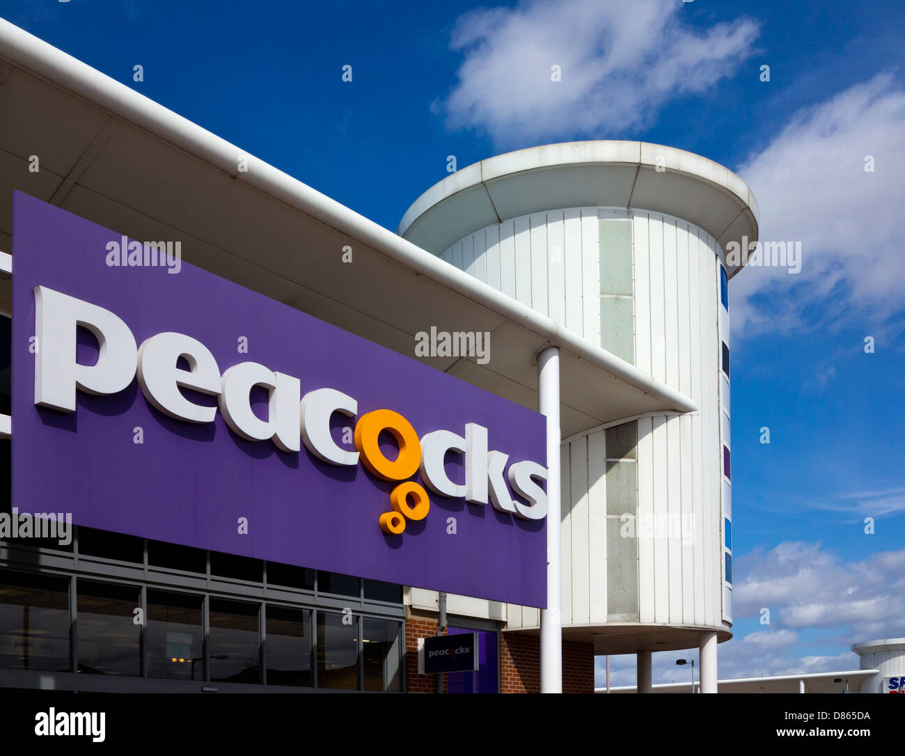 Peacocks shop sign hi-res stock photography and images - Alamy