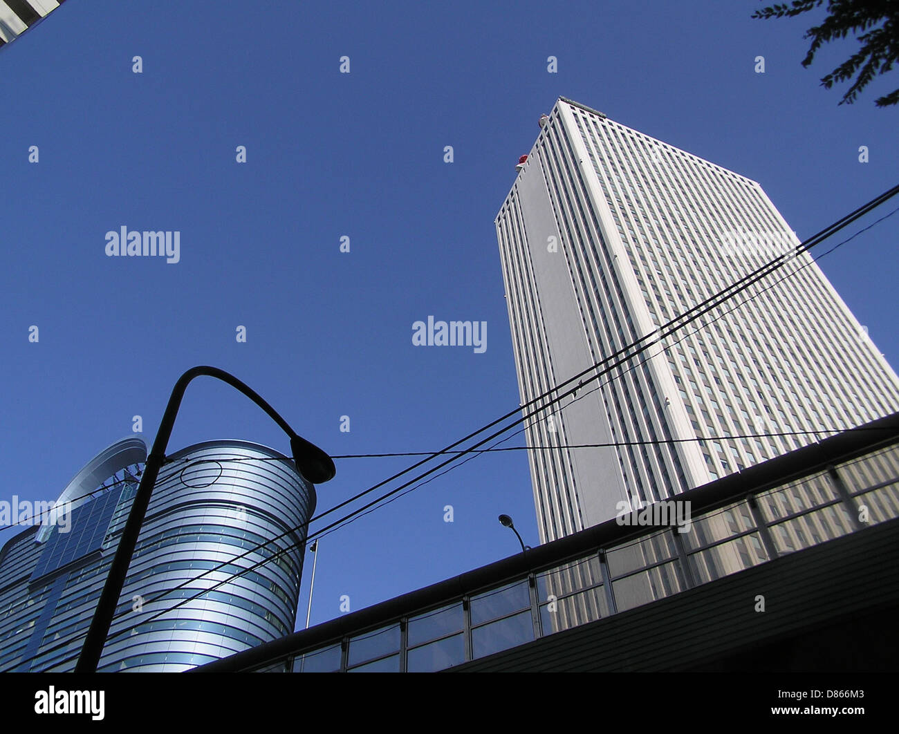 Sunshine 60 is a skyscraper located in the Ikebukuro district of Tokyo ...