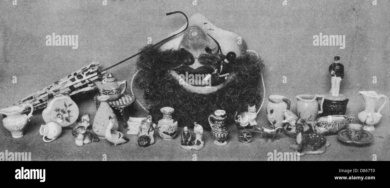 Cracker contents hi-res stock photography and images - Alamy