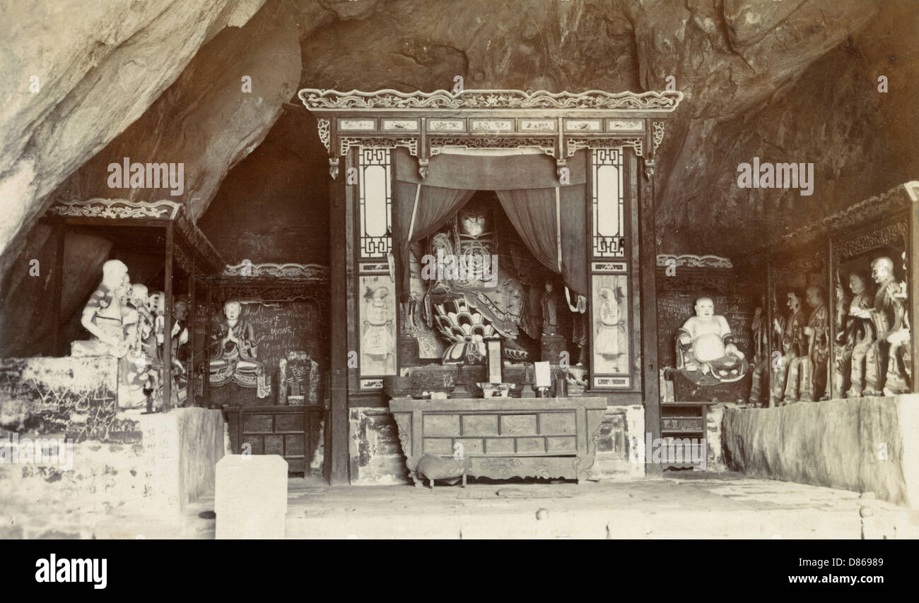 Chinese cave temple Stock Photo - Alamy