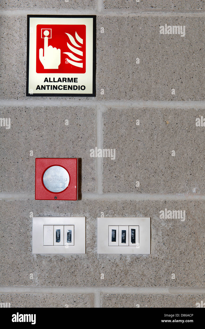 Call signal hi-res stock photography and images - Alamy