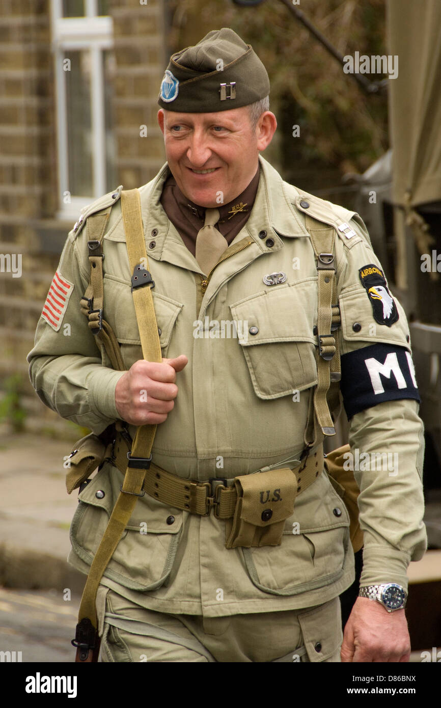 Airborne Lieutenant in Haworth 2013 Stock Photo - Alamy