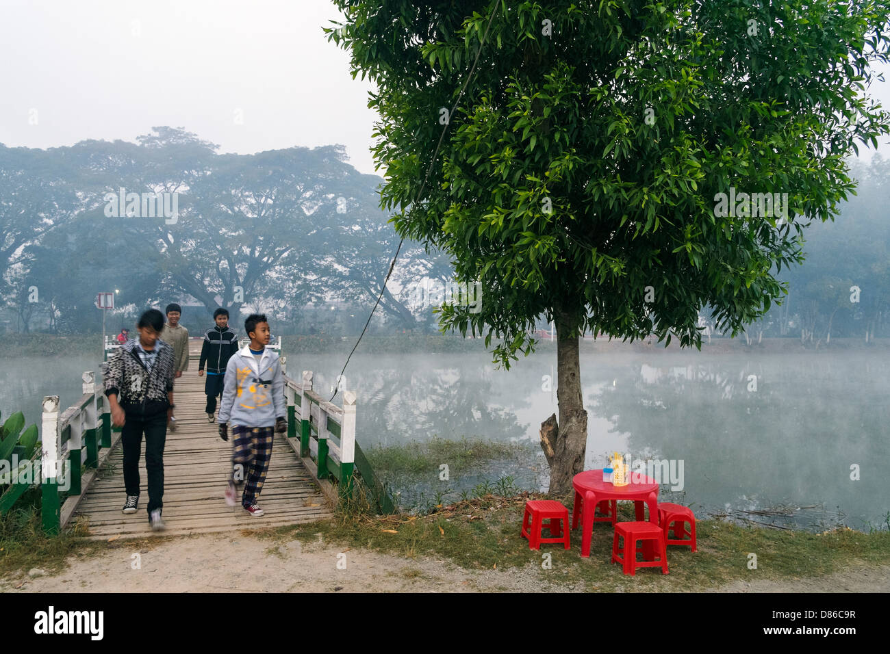 At the bridge across the Thazi pond, Nyaung Shwe, Myanmar, Asia Stock ...