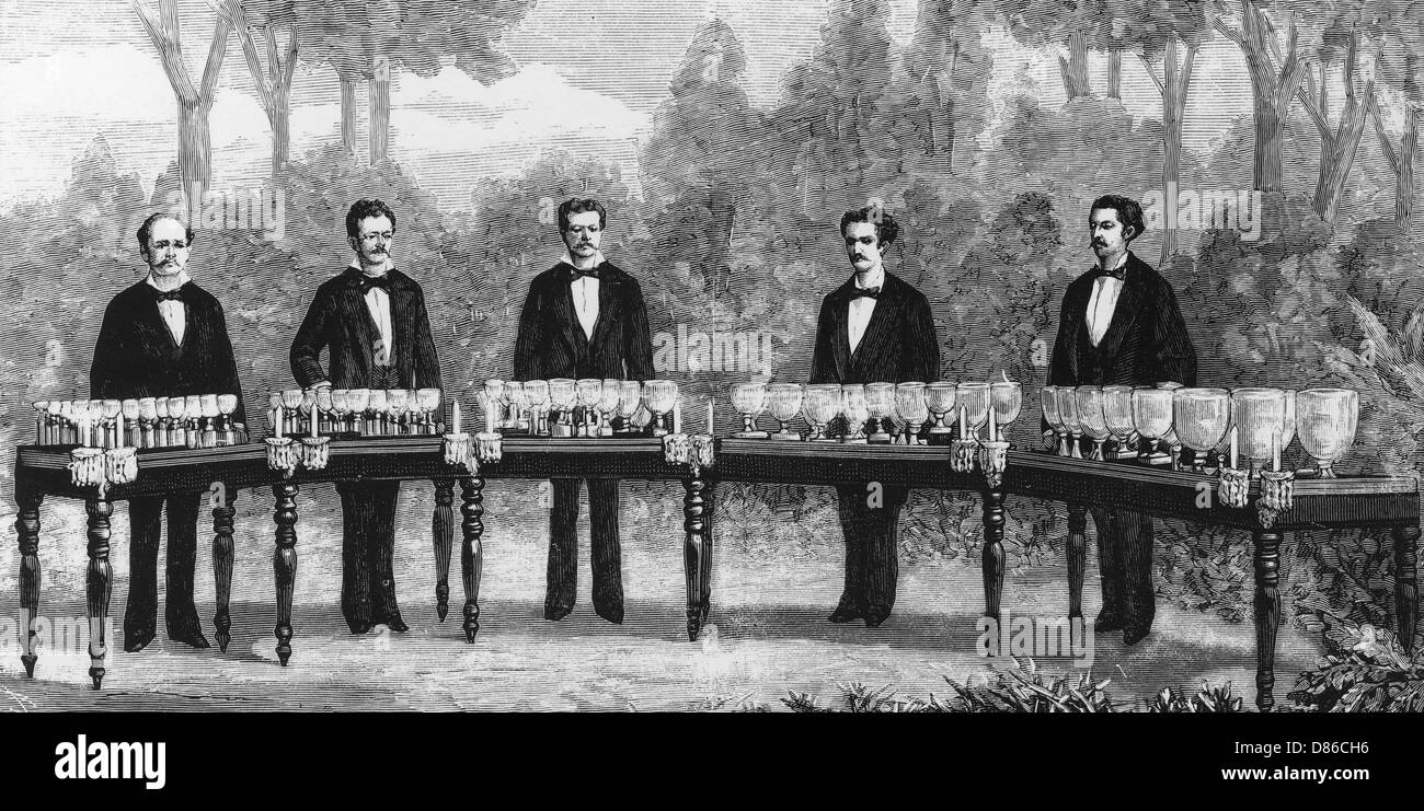 Crystallophones hi-res stock photography and images - Alamy