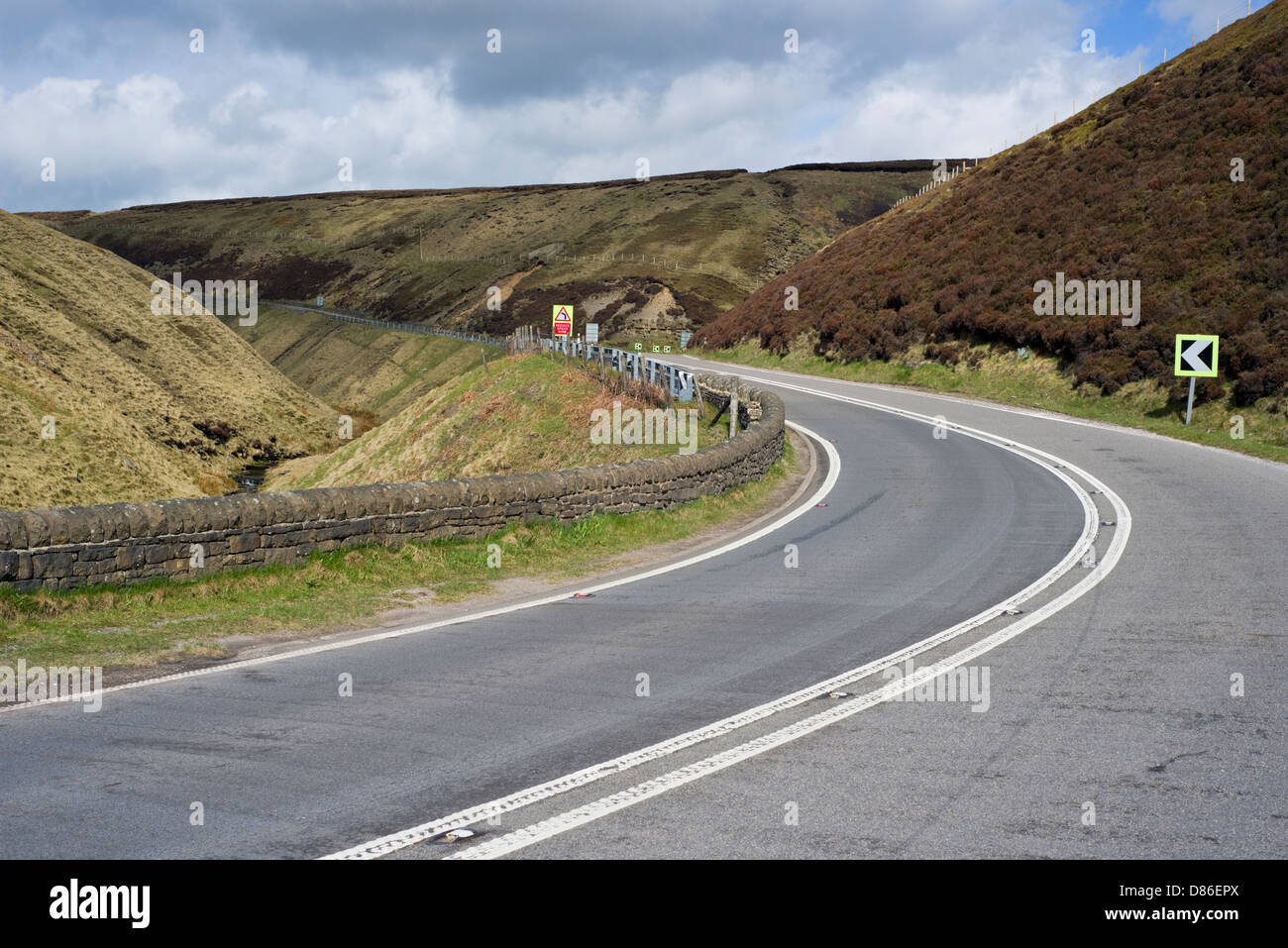 The A57 Snake Pass in the Derbyshire Peak District, England, UK Stock ...