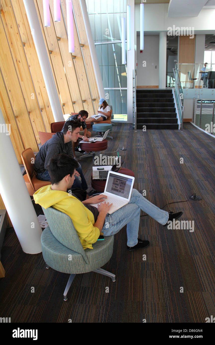 University of kentucky campus hi-res stock photography and images - Alamy