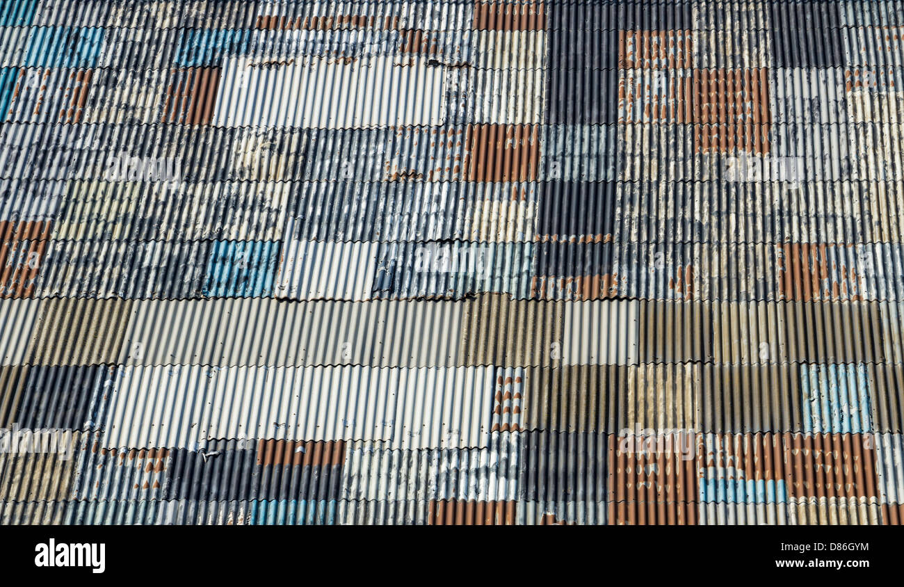 Steel roof warehouse hi-res stock photography and images - Alamy