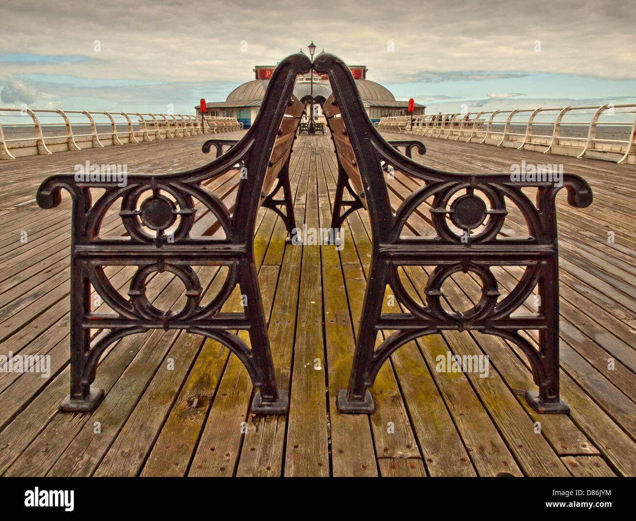 Artistic Benches High Resolution Stock Photography and Images - Alamy