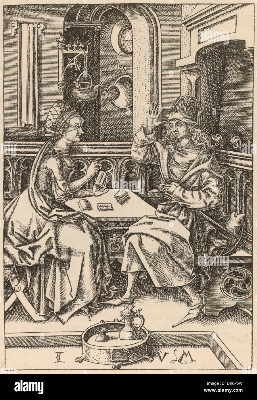 Reading tarot cards Stock Photo - Alamy