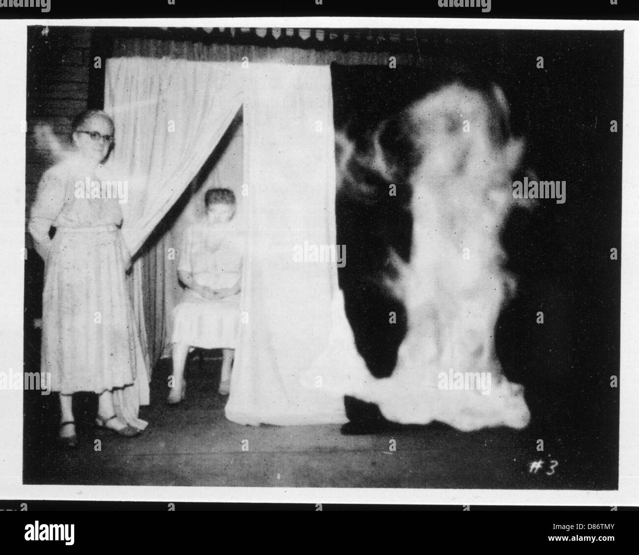 Post 3 Black and White Stock Photos & Images - Alamy